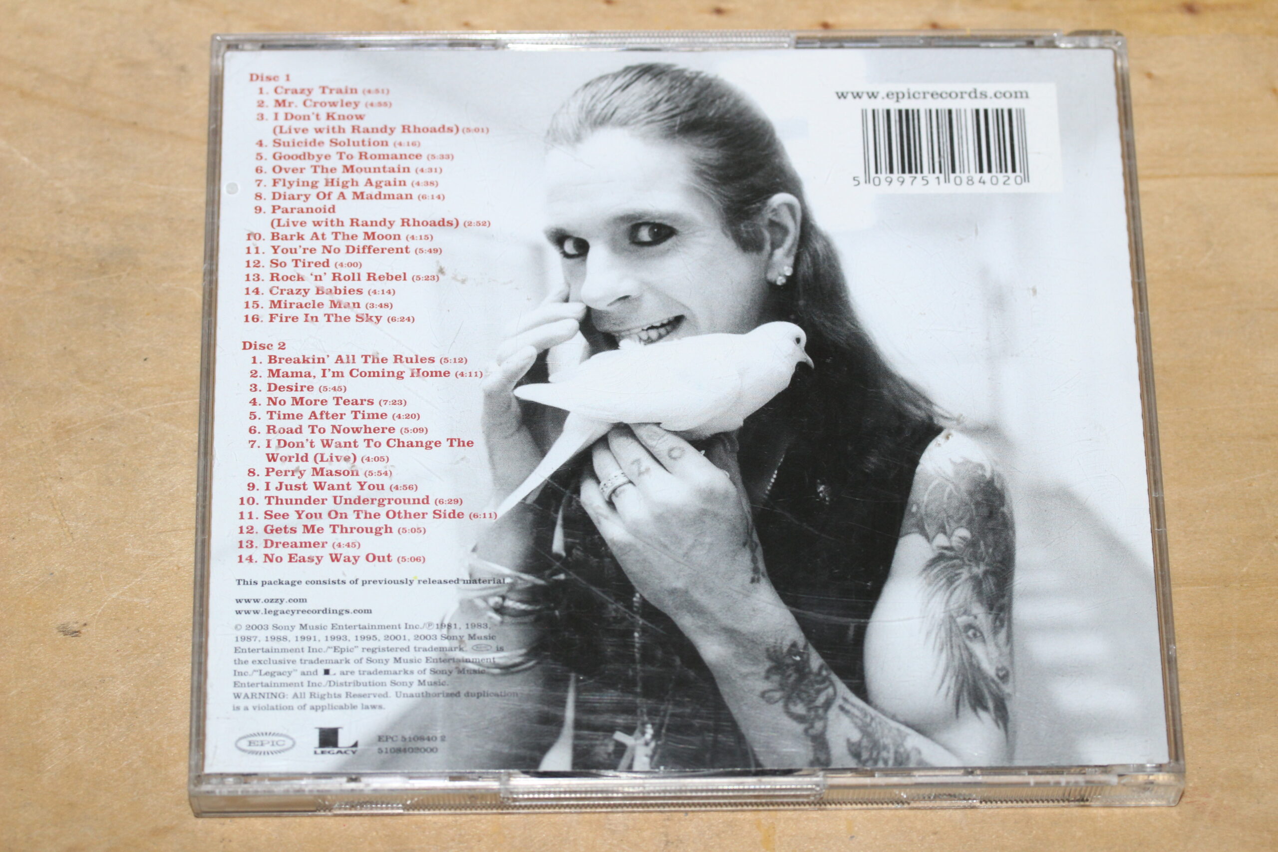 Ozzy Osbourne – The Essential Ozzy Osbourne – Maktaba Studios